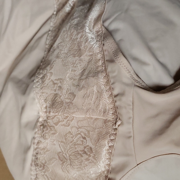 Maidenform | Intimates & Sleepwear | New Maidenform Self Expressions ...